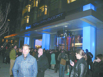 Blue moon over Meat Market as a new hotel opens | amNewYork