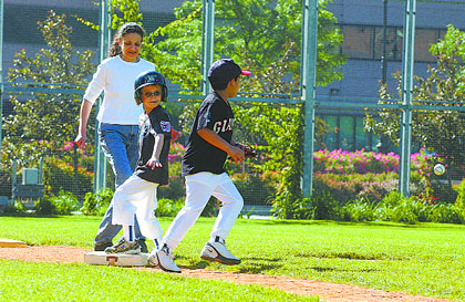 Play Tee-Ball! | amNewYork