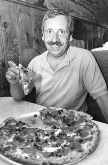 75 years of John’s pizza and the Village: That’s amore | amNewYork