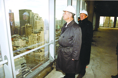 Silverstein shows off 7 W.T.C.’s mettle to Silver | amNewYork