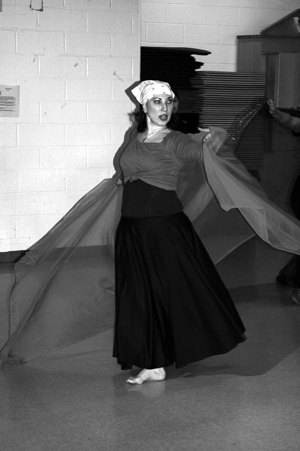 Belly dancing, shimmying your way into shape | amNewYork