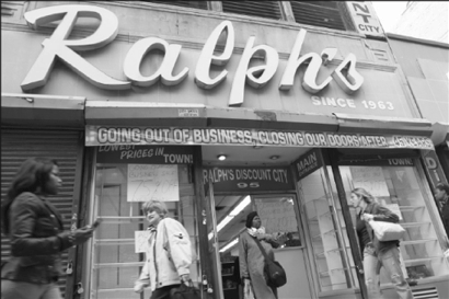 Shoppers rush for one last bargain at Ralph’s | amNewYork