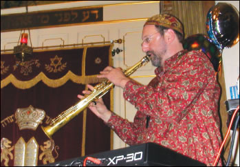 Judaism and all that jazz: Rabbi plays a mean sax | amNewYork