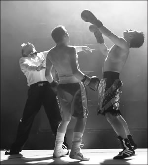 Three rounds of boxing | amNewYork