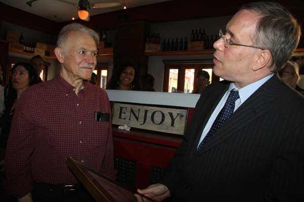 Albert Amateau retires after a lifetime in the news - amNewYork