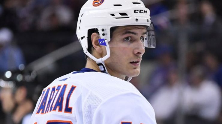 Lou Lamoriello won’t let Mathew Barzal leave Islanders | amNewYork