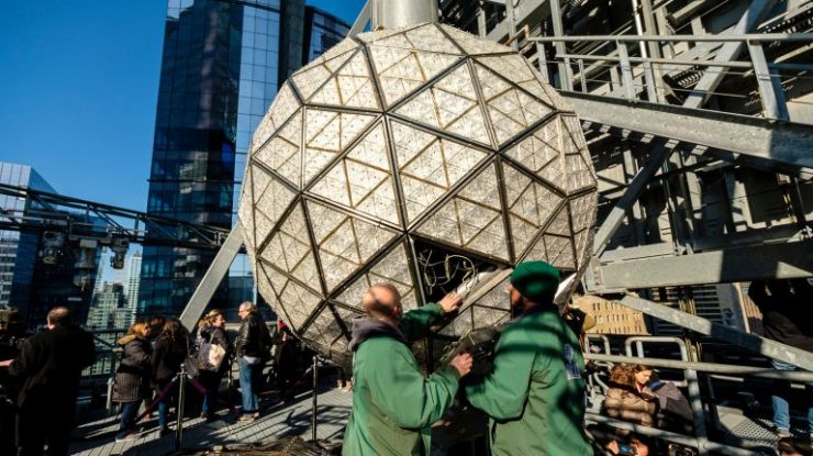 The electricians behind the Times Square ball – all 11,875 pounds of it ...