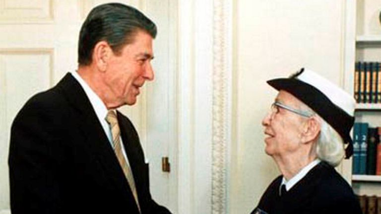 A statue for Grace Hopper | amNewYork