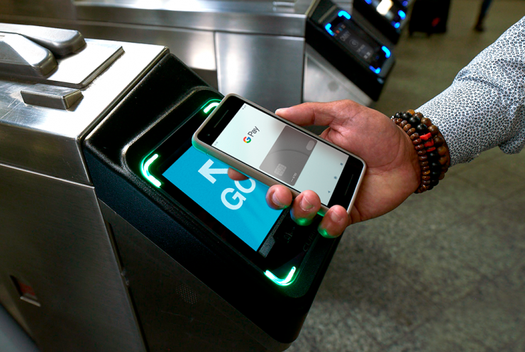 M.T.A. launches ‘tap and pay’ system - amNewYork