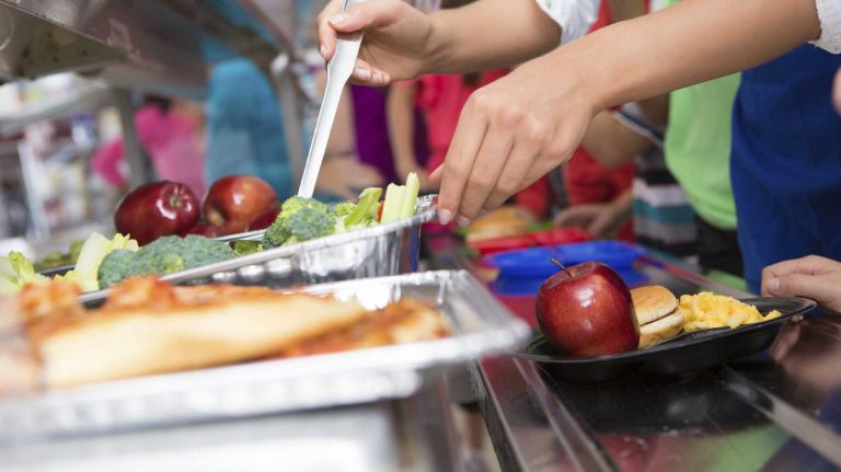 No Kid Hungry and DOE celebrate National School Lunch Week | amNewYork