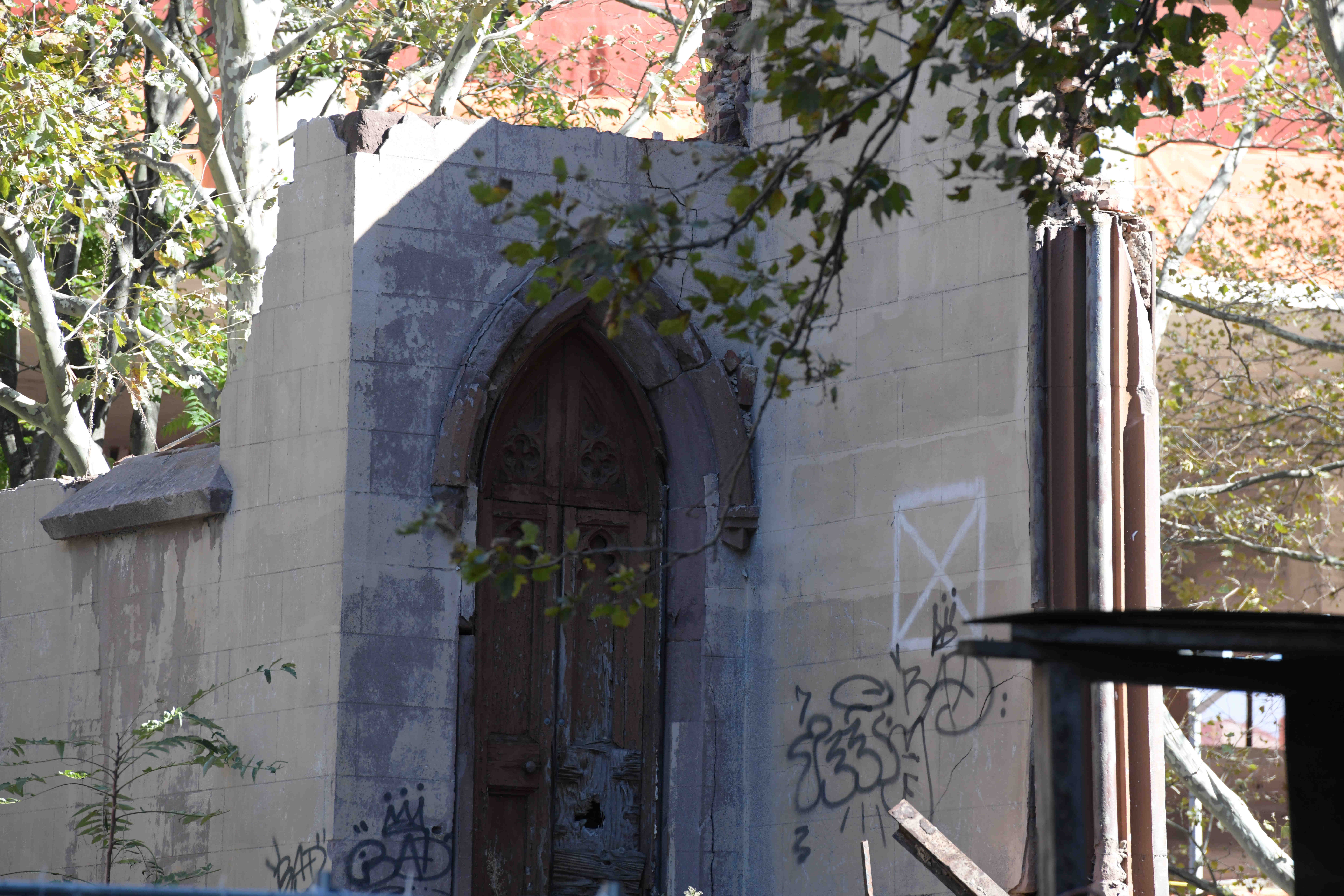 Construction worker dies after part of synagogue collapses in Manhattan ...