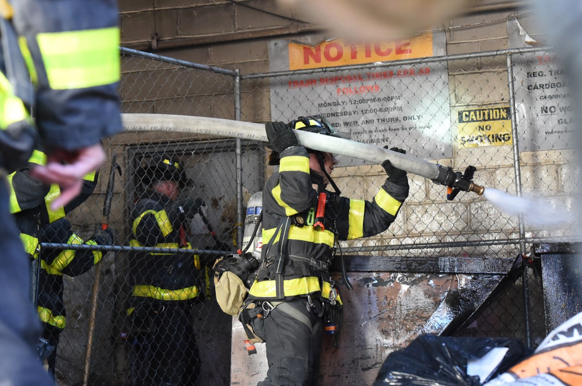 Morning fire damages loading dock in Brooklyn | amNewYork