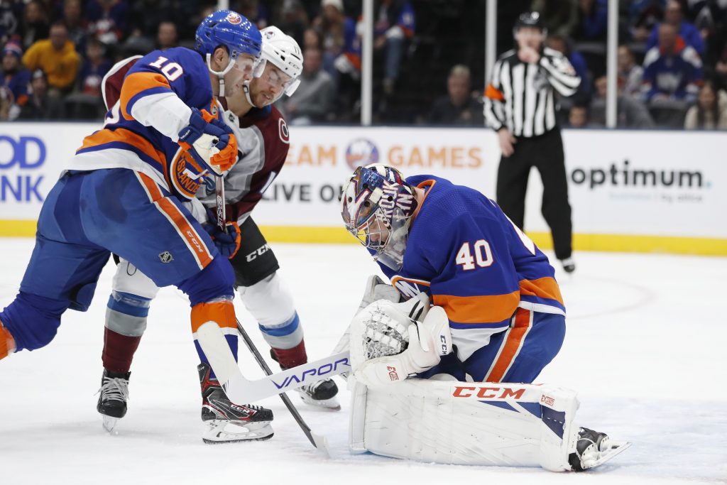 Varlamov boosts offensively-challenged Islanders to vital win over ...