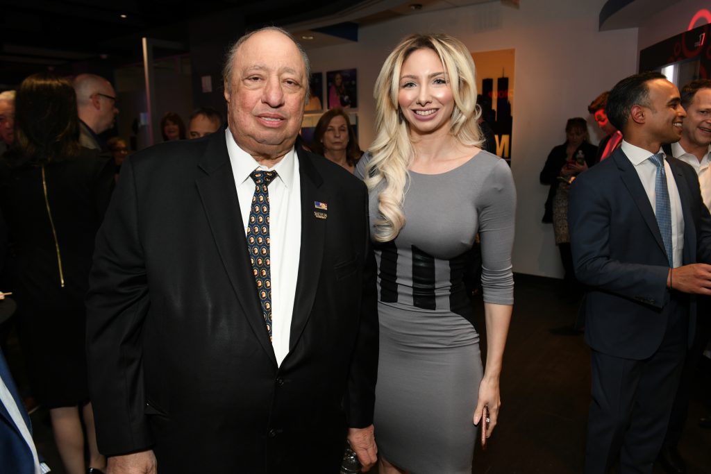 Red Apple Media celebrates the re-launch of WABC radio | amNewYork