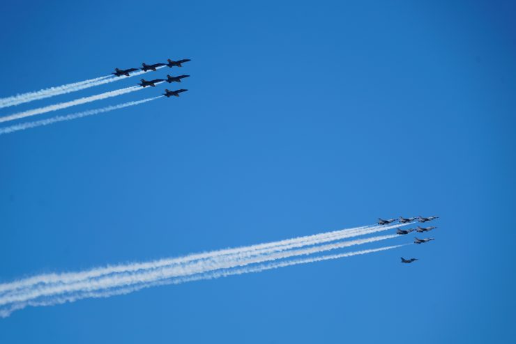 PHOTOS: Blue Angels fly over New York City to honor essential workers ...