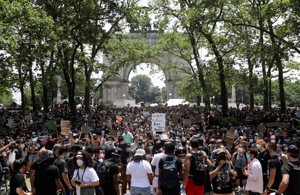 LIVE UPDATES: Curfew back in effect in New York City as protests wind ...