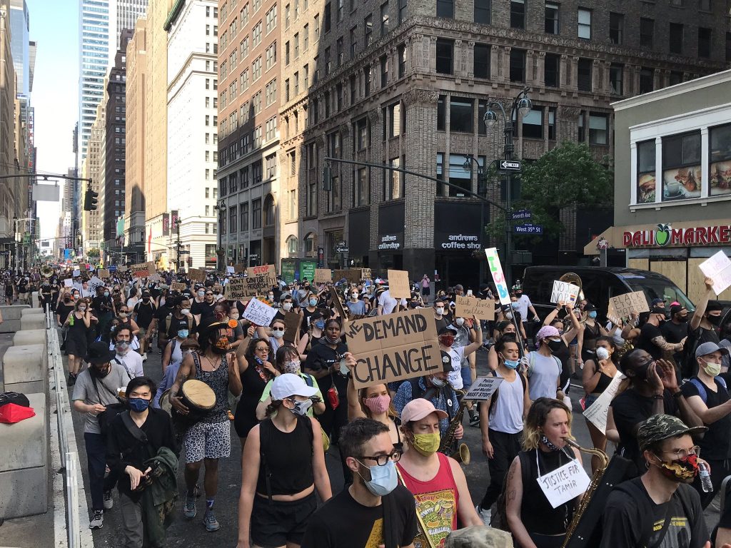 LIVE UPDATES: Curfew back in effect in New York City as protests wind ...