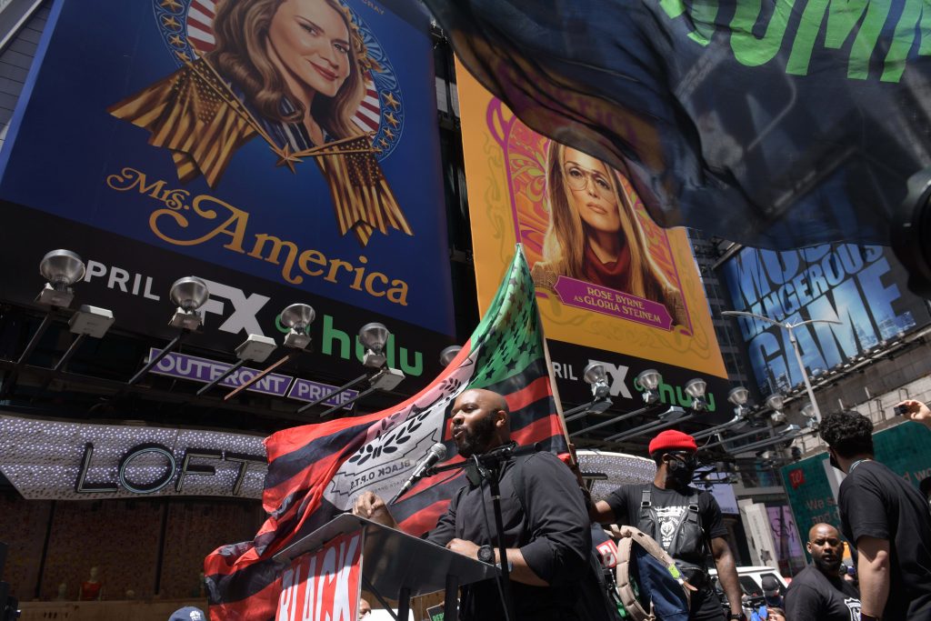More than 2,000 flock to Black Lives Matter rally in Times Square ...