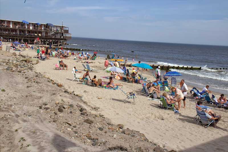 Two Queens beaches open up for summer fun | amNewYork