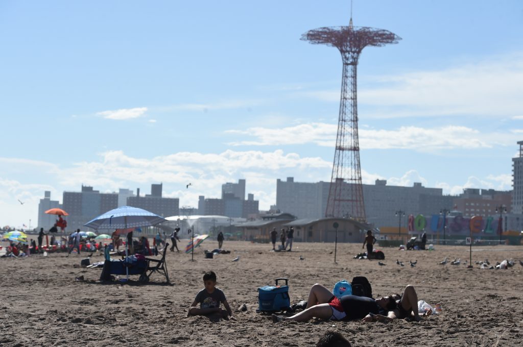 New York’s COVID-19 numbers holding steady as virus explodes nationwide ... New York’s COVID-19 numbers holding steady as virus explodes nationwide ...