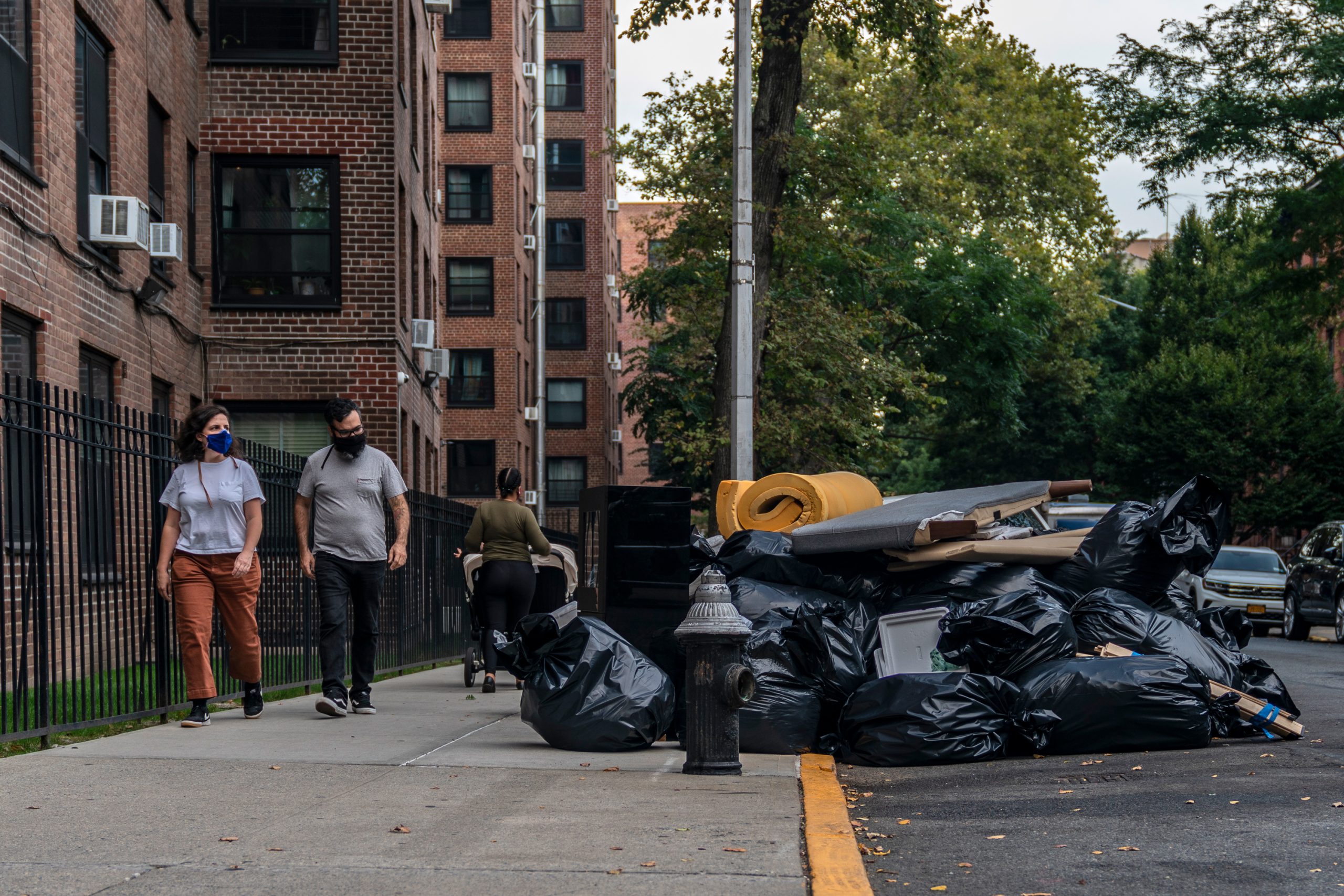 Complaints of missed trash pickups surge as garbage piles up at home ...