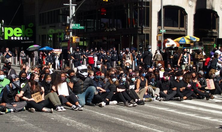 Nearly 90 protesters arrested after Times Square standoff with cops ...