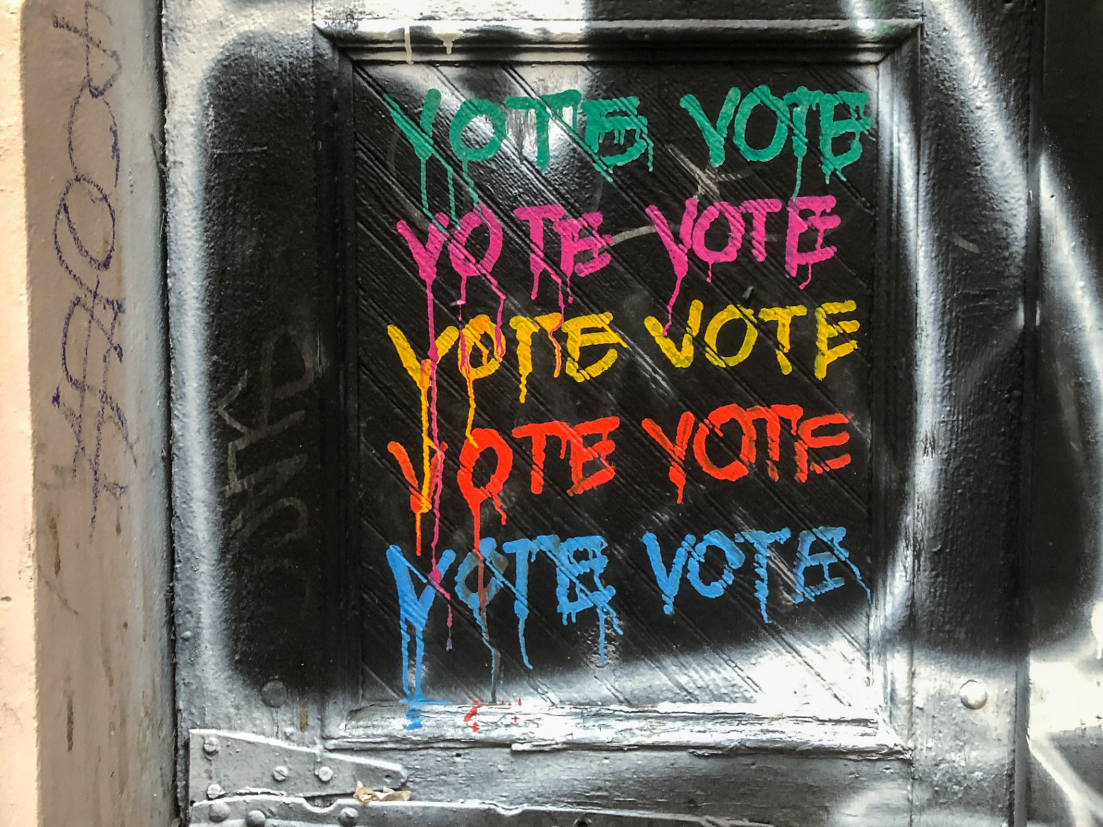 PHOTOS: Chalk murals drawn in Manhattan made to encourage others to ...