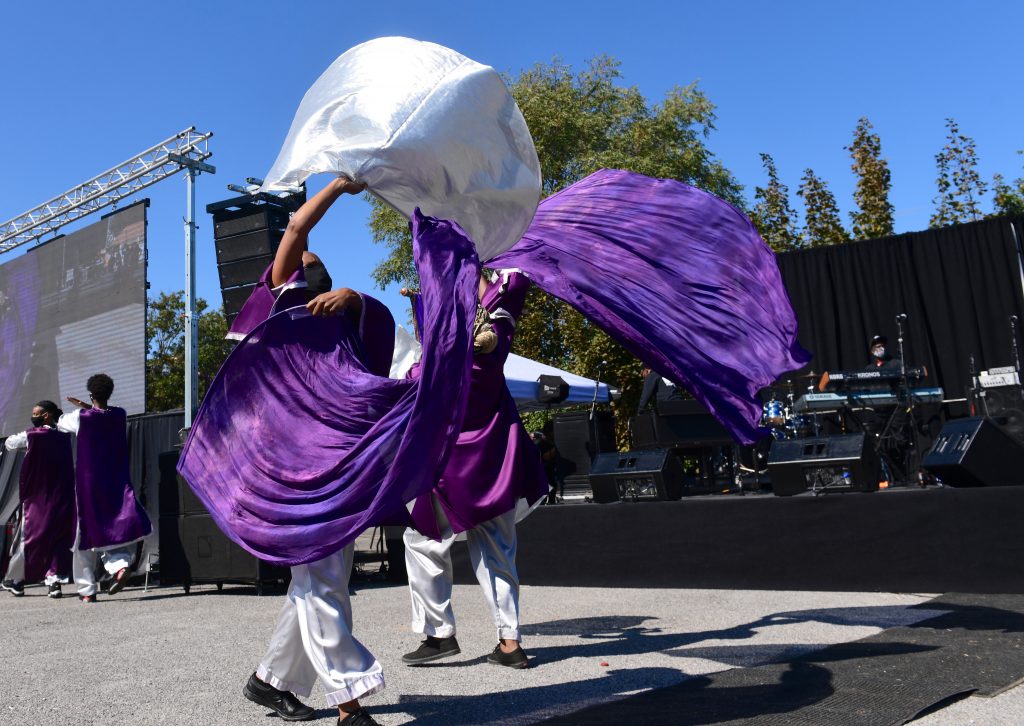 Hundreds come out for street renaming honoring longtime leader Floyd ...