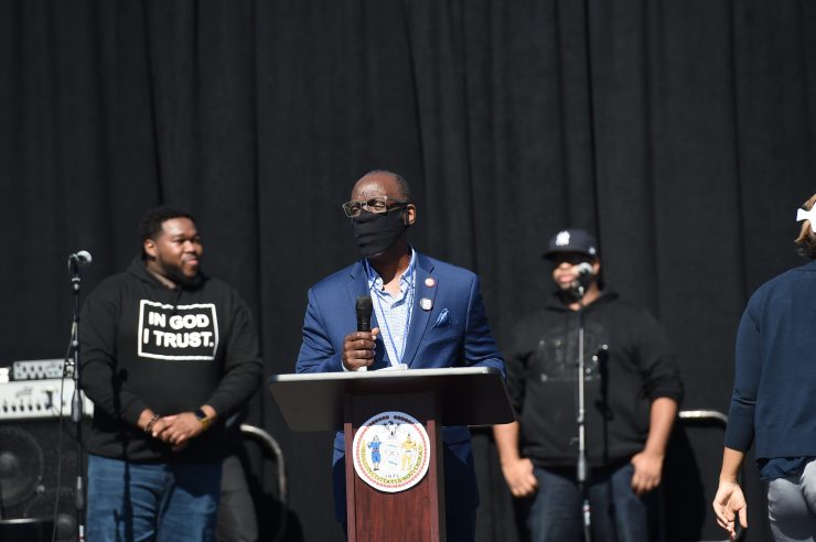 Hundreds come out for street renaming honoring longtime leader Floyd ...