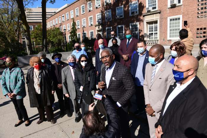 PRIMARY ROUNDUP | Historic, projected upsets in Harlem and Brooklyn ...