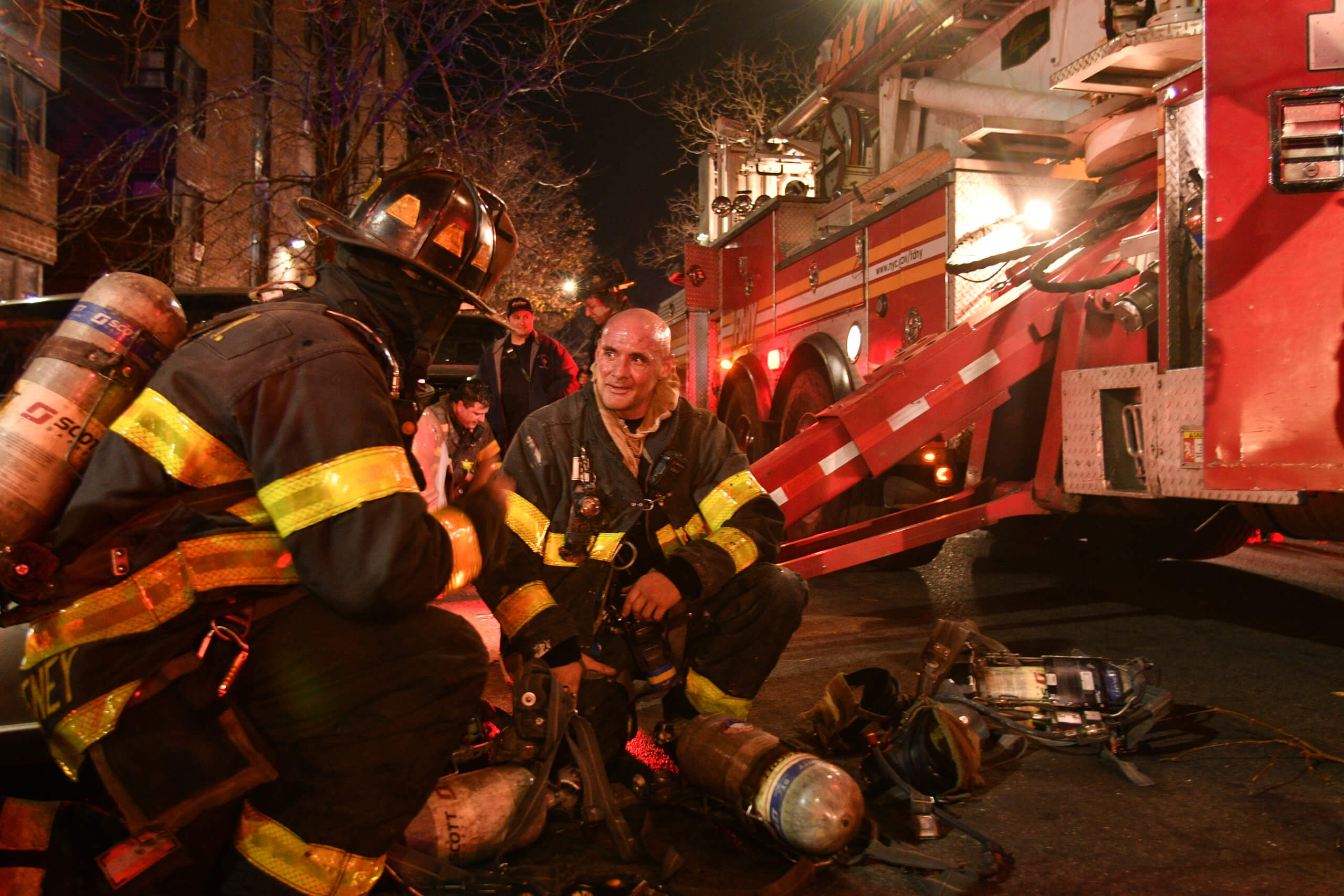 Firefighters pull victim from burning apartment building in Brooklyn ...