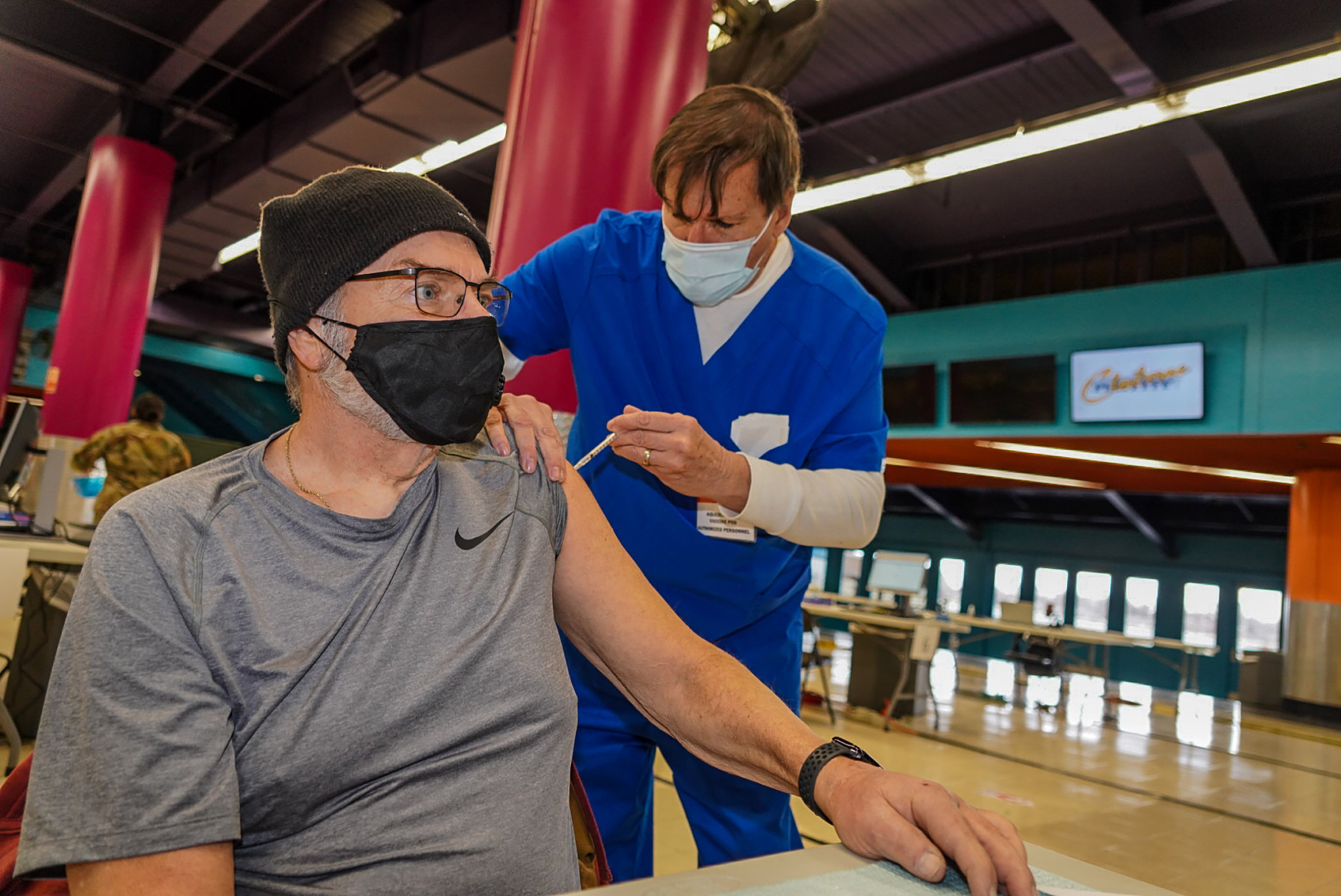 They’re off and running in the COVID-19 vaccination race at Queens ...