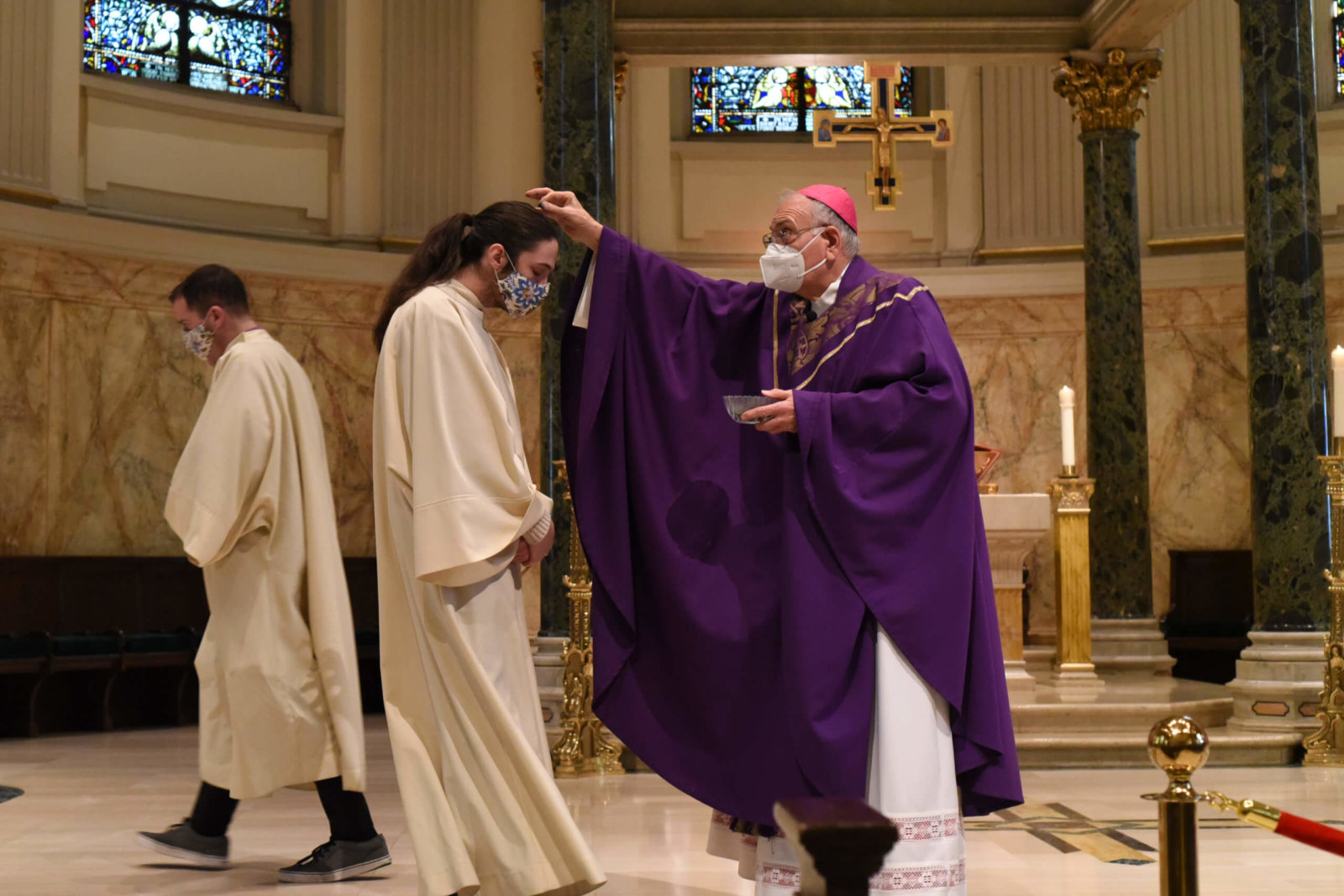 An ashless Ash Wednesday at Manhattan cathedral, while Brooklyn ...