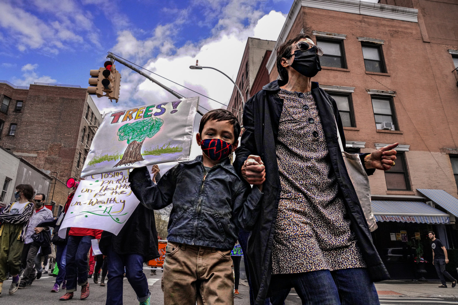 Hundreds march in opposition of the East Side Coastal Resiliency ...