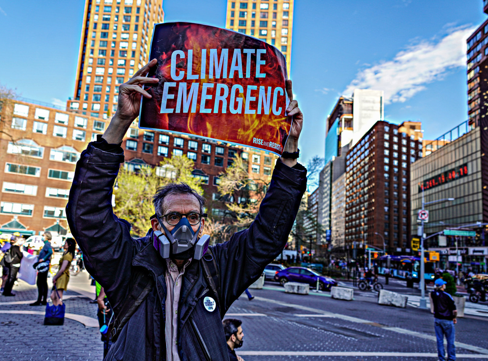 Environmentalists march in Union Square to prevent climate change ...