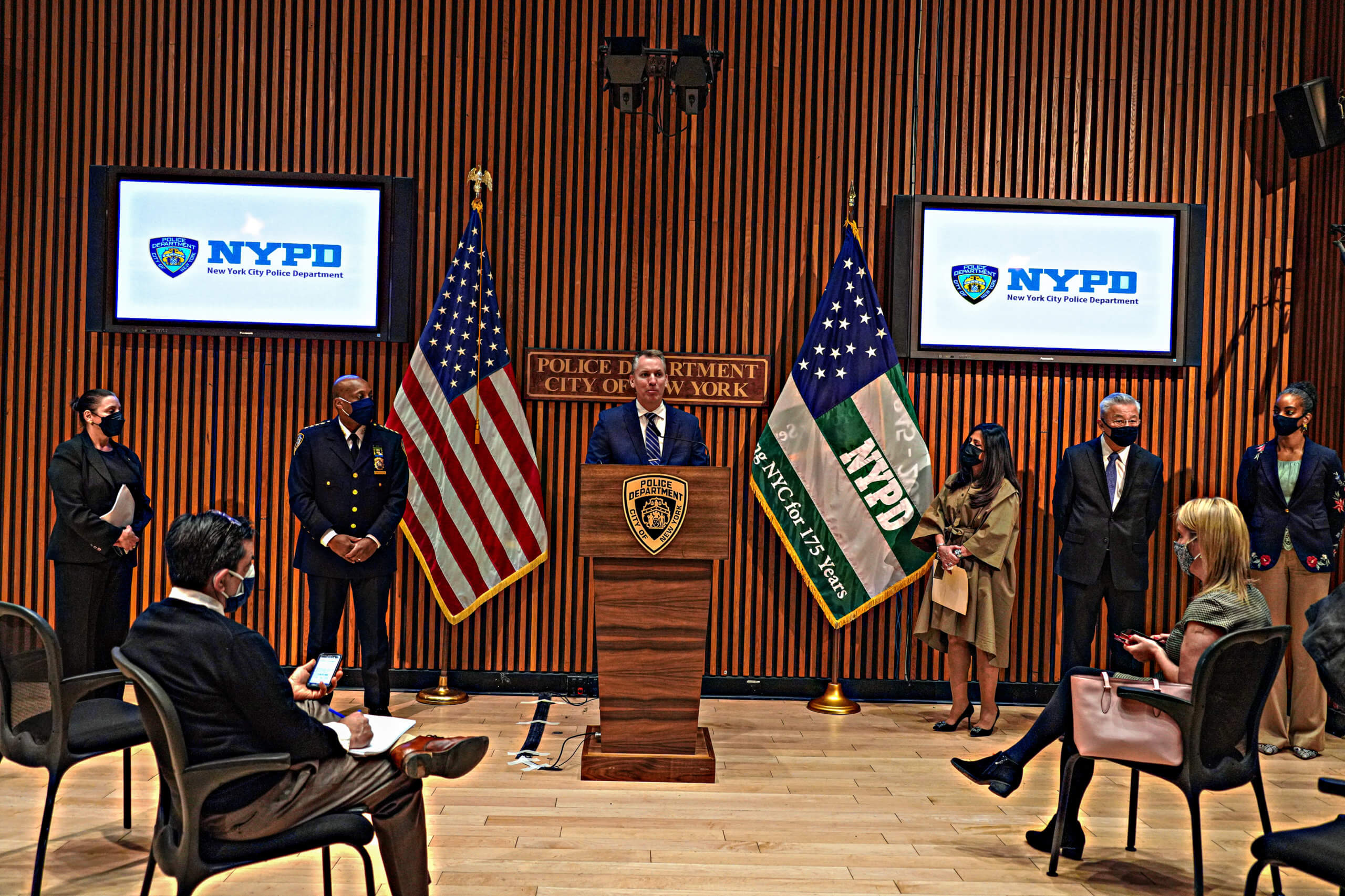 Meet the panel: NYPD forms public board to help fight hate crimes in ...