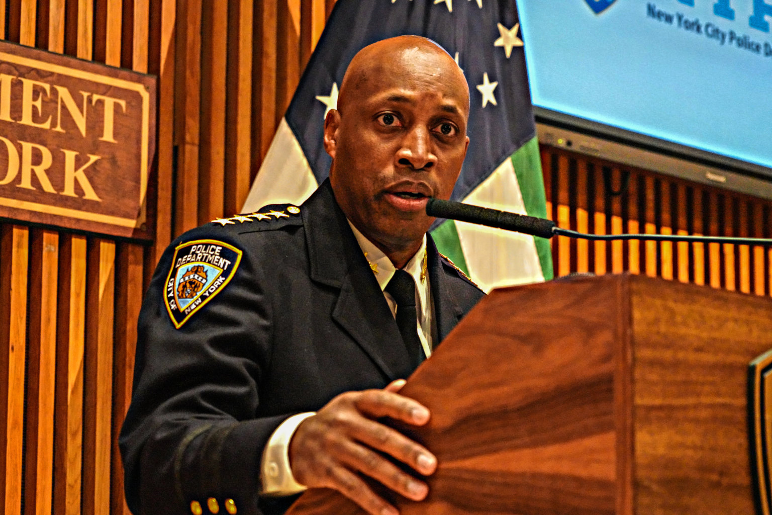 Meet the panel: NYPD forms public board to help fight hate crimes in ...