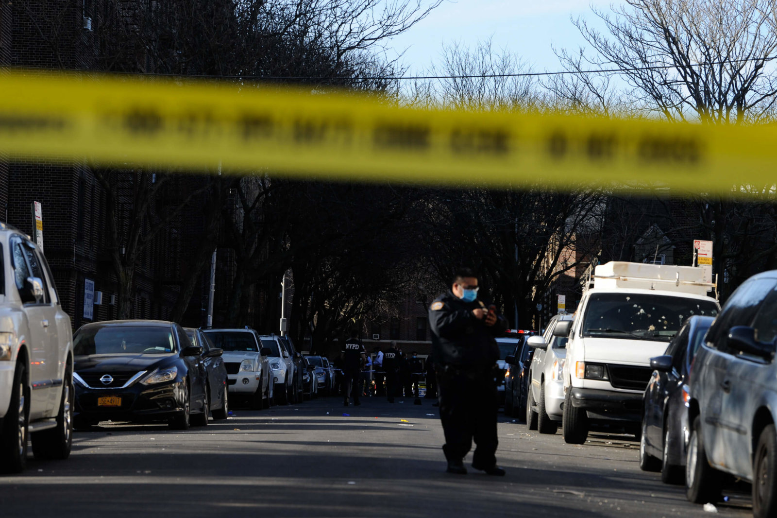 Masked suspect sought for Queens shooting that left 27-year-old man ...