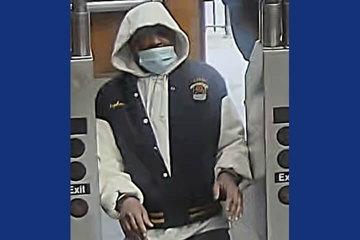 Busy bank robber hits five Manhattan locations in a week, with mixed ...