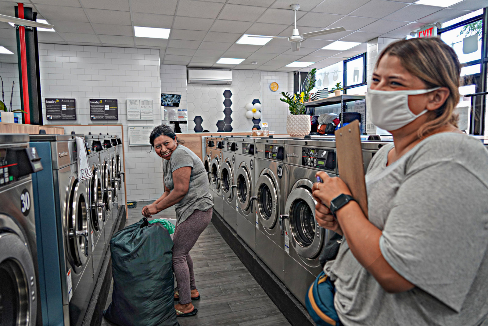 A clean break: Pop-up laundry service offers free wash and dry to ...