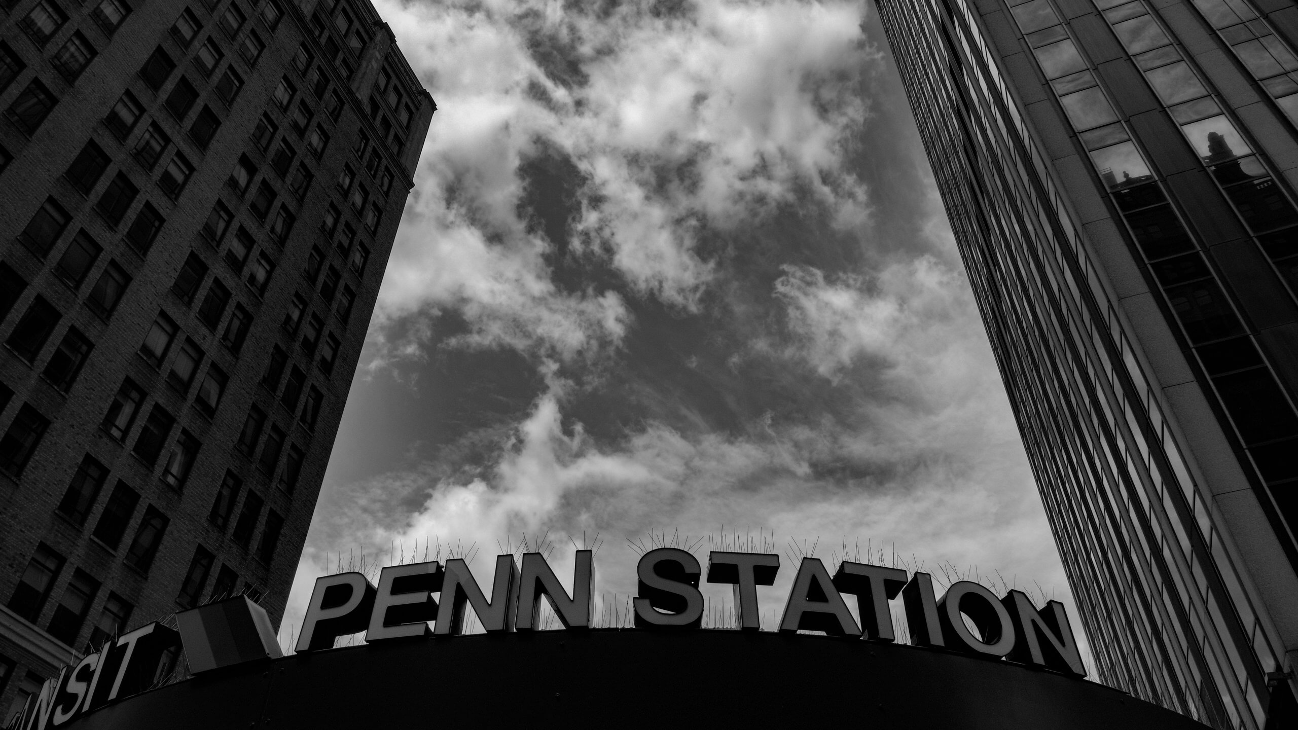 Promises of improved pedestrian space as part of Empire Station Complex ...