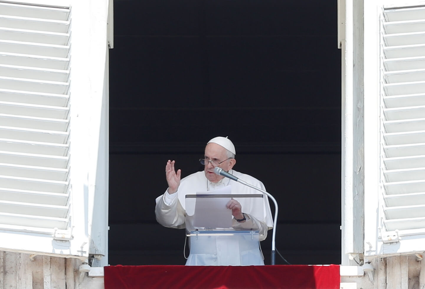 Learn to switch off, says Pope Francis in first appearance at Vatican ...