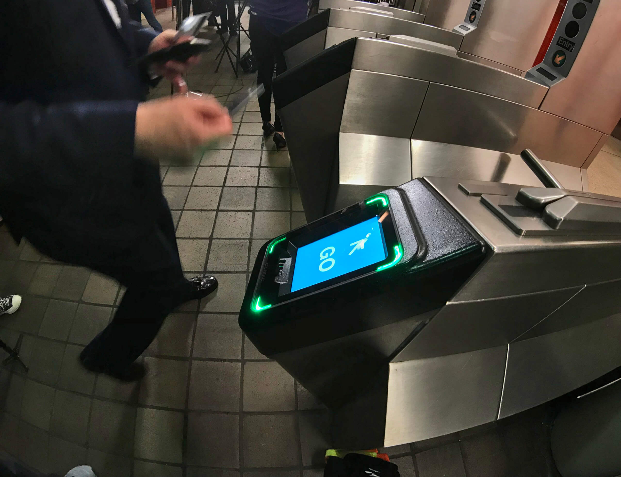 OMNY-present: MTA logs 100 million taps with new contactless fare ...