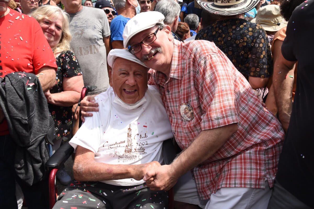 Lifting spirits: Thousands flood Brooklyn streets for first dance of ...