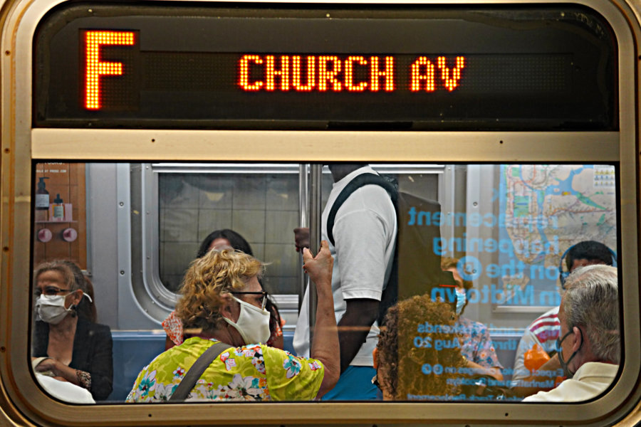 ‘It’s been pretty sh**ty’: Subway riders fume as on-time train ...
