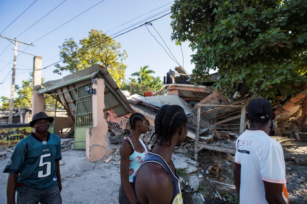 Death toll from Haiti quake hits 724 as tropical storm looms | amNewYork