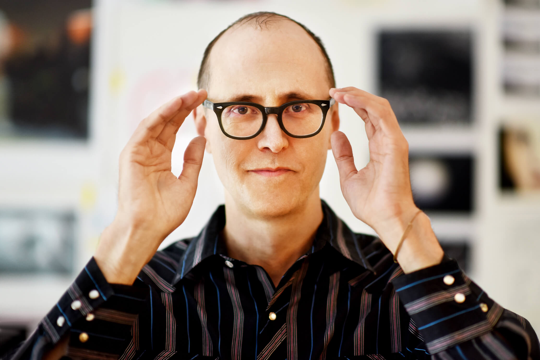 East Village artist uses work to give back | amNewYork