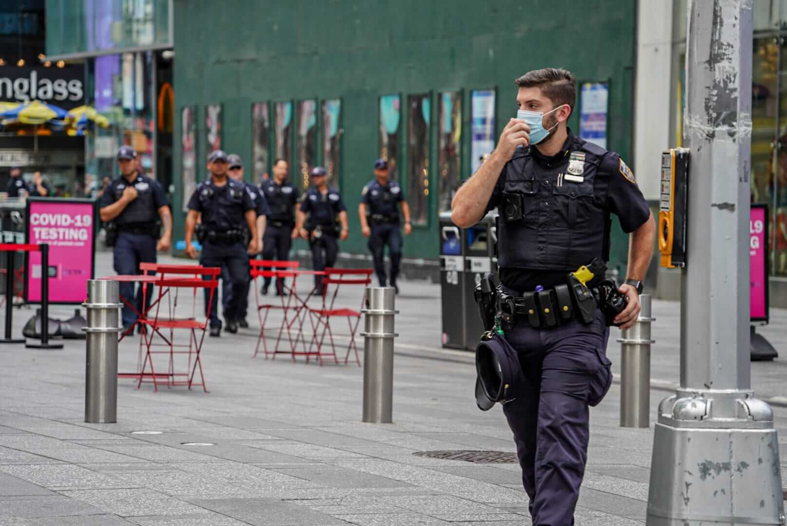 Bomb scare in Times Square disrupts area, no trouble found | amNewYork