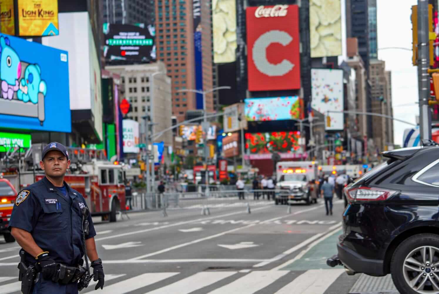 Bomb scare in Times Square disrupts area, no trouble found | amNewYork