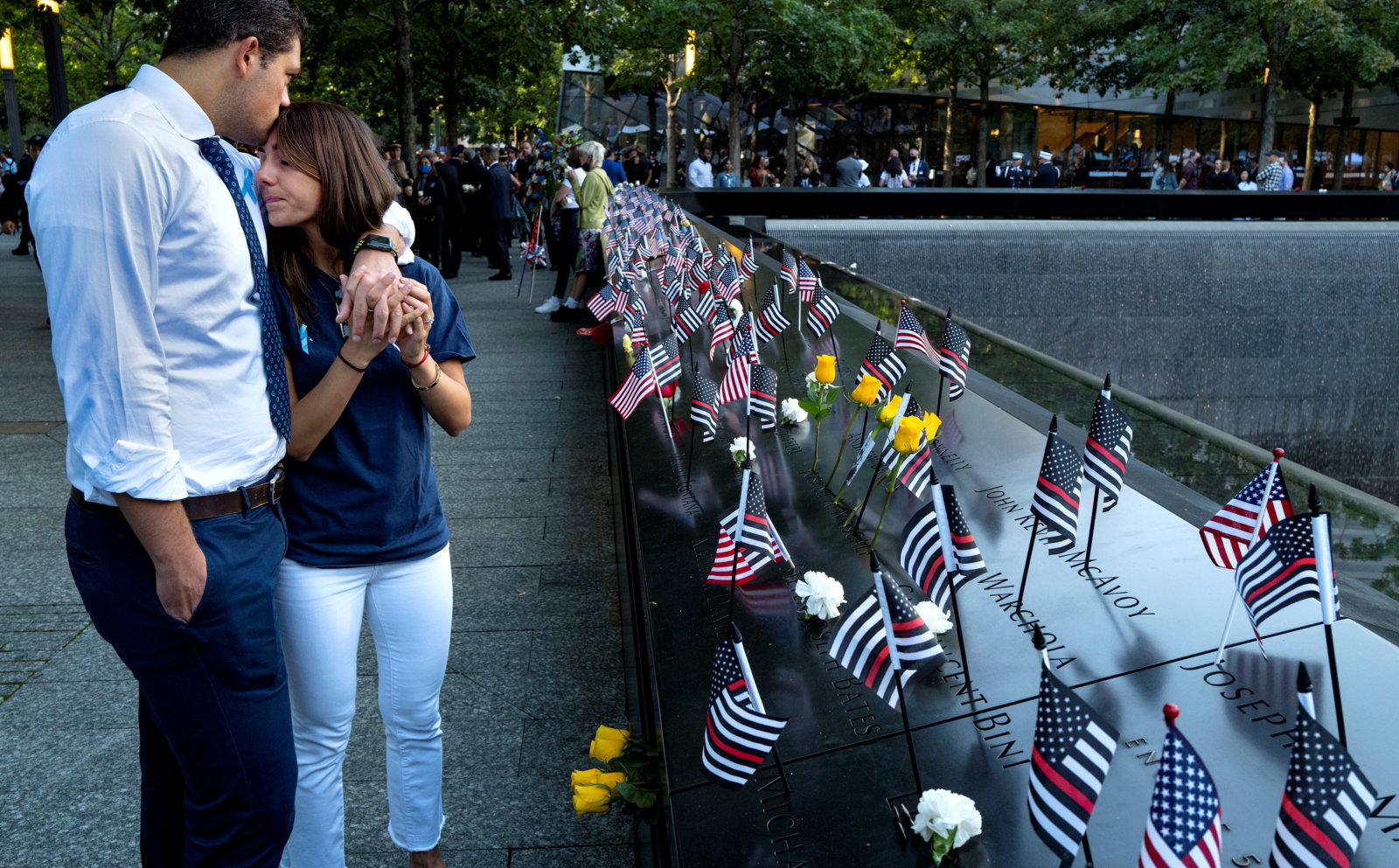 PHOTOS: Tears of grief and remembrance at 9/11 memorial on 20th ...